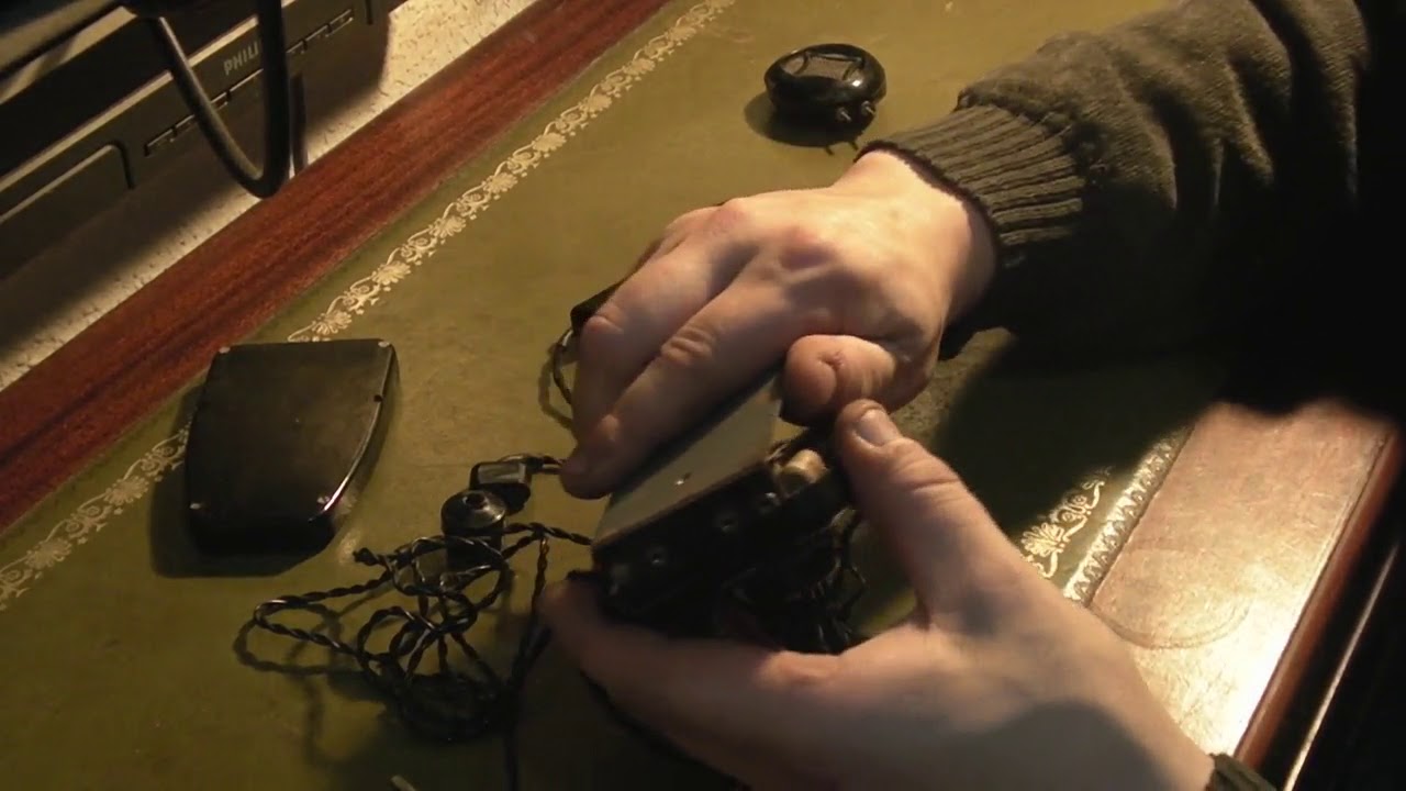 40/50's vintage hearing aid lookover - YouTube