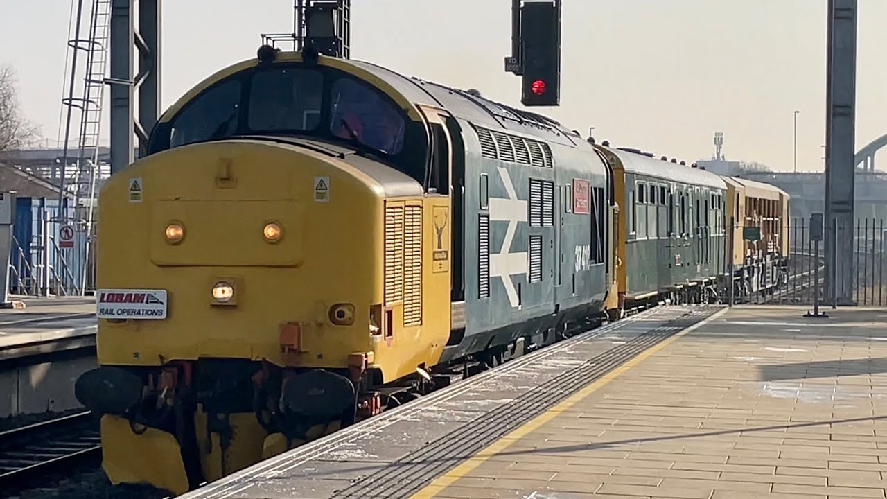 6Z01 1419 Derby R.T.C.(Network Rail) to York Skelton Otm Sidings - YouTube