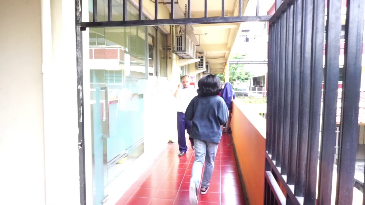 Media Kontenporer. Fahmi Akbar 44518010012 - YouTube