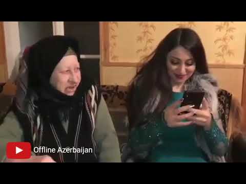 Müğənni Damla nənəsi ilə