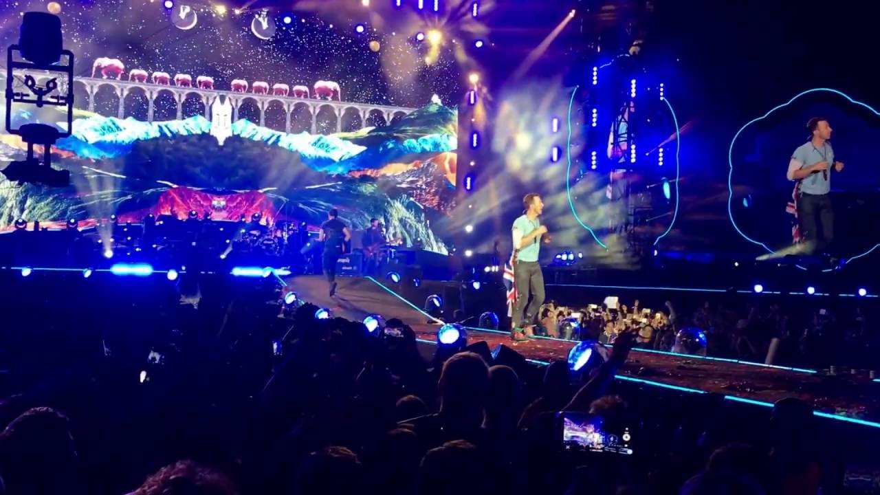 Coldplay LIVE - Amazing Day - AHFOD Tours 2016 @Wembley Stadium - YouTube