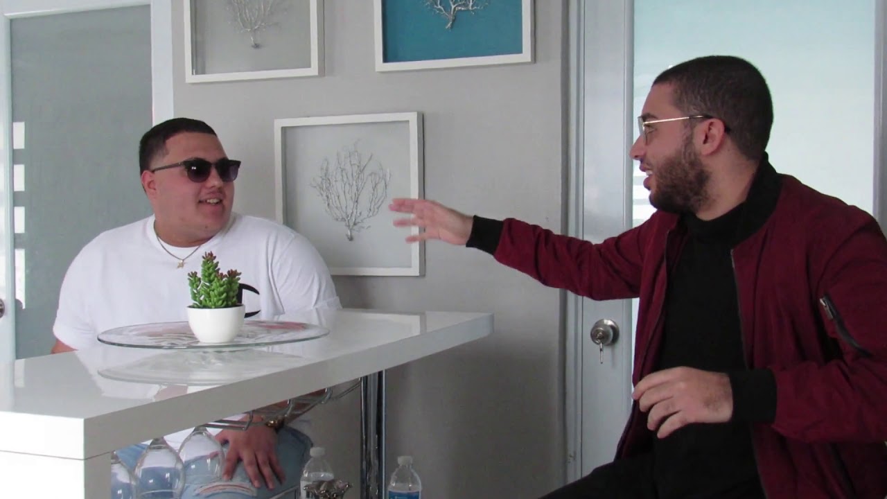 Entrevista con ($UMA) "Nos habla de su EP" - YouTube