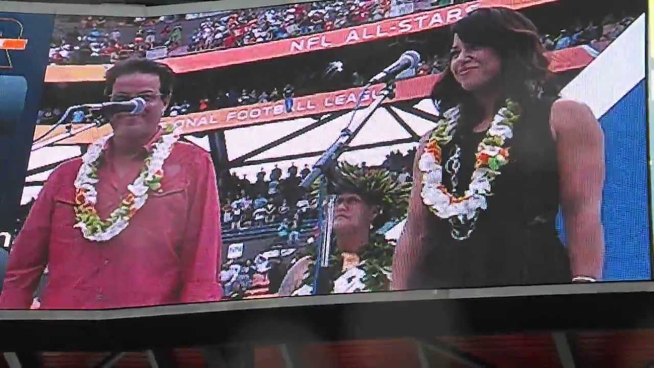 2014 Pro Bowl Ben Vegas and Maila Gibson Hawaii Pono'i - YouTube