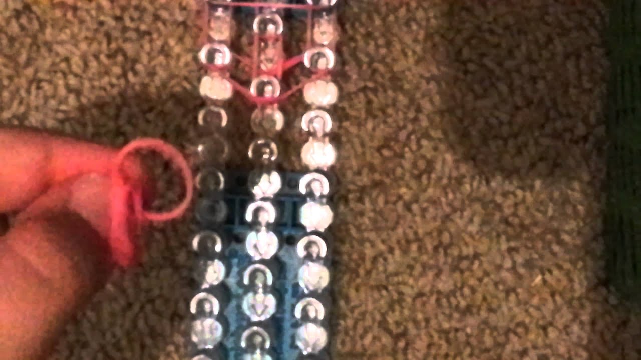 Mew head charm rainbow loom - YouTube