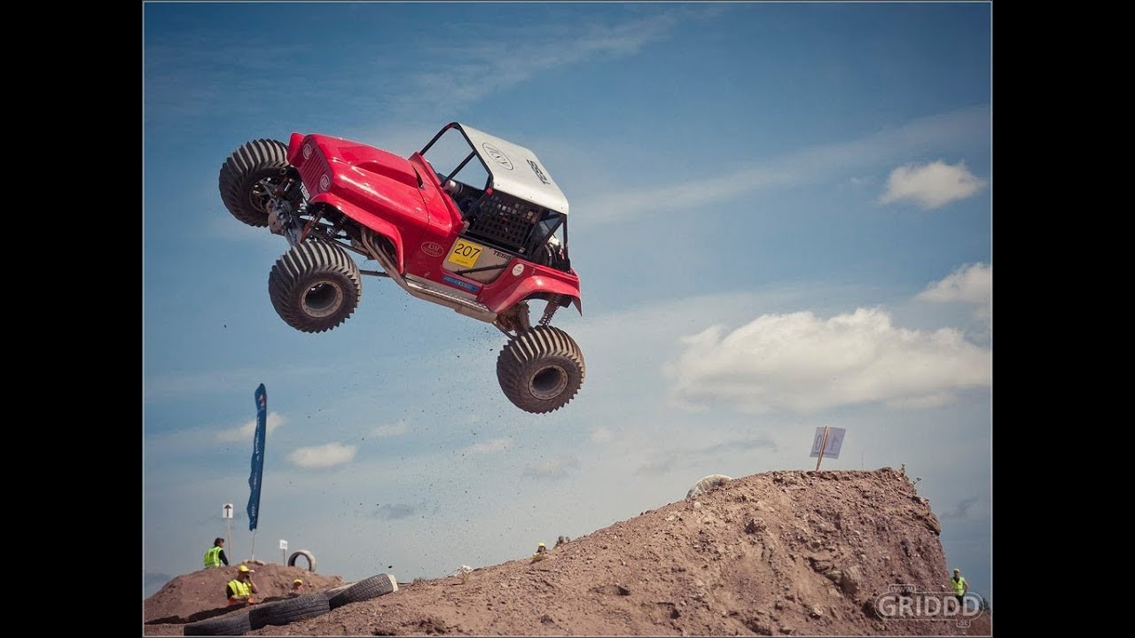 Insane jump and crash - Formula Offroad Hillclimb! - YouTube