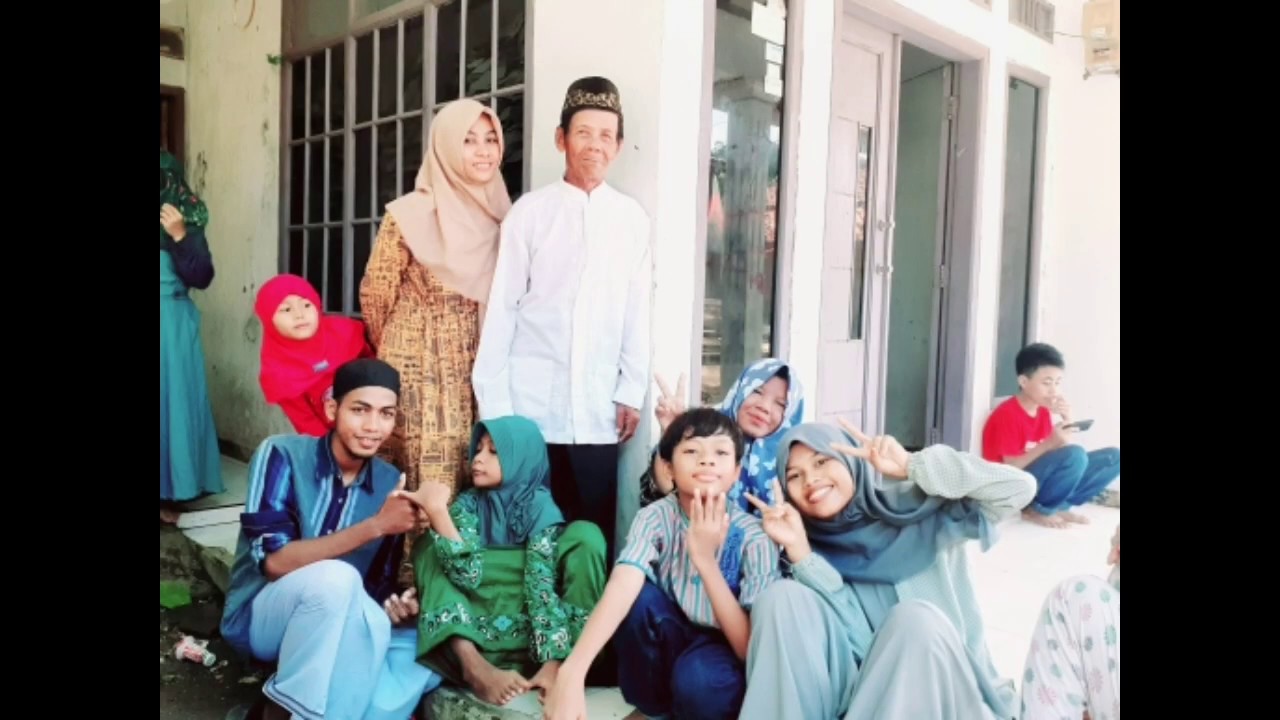 Momen lebaran kemaren bersama keluarga - YouTube