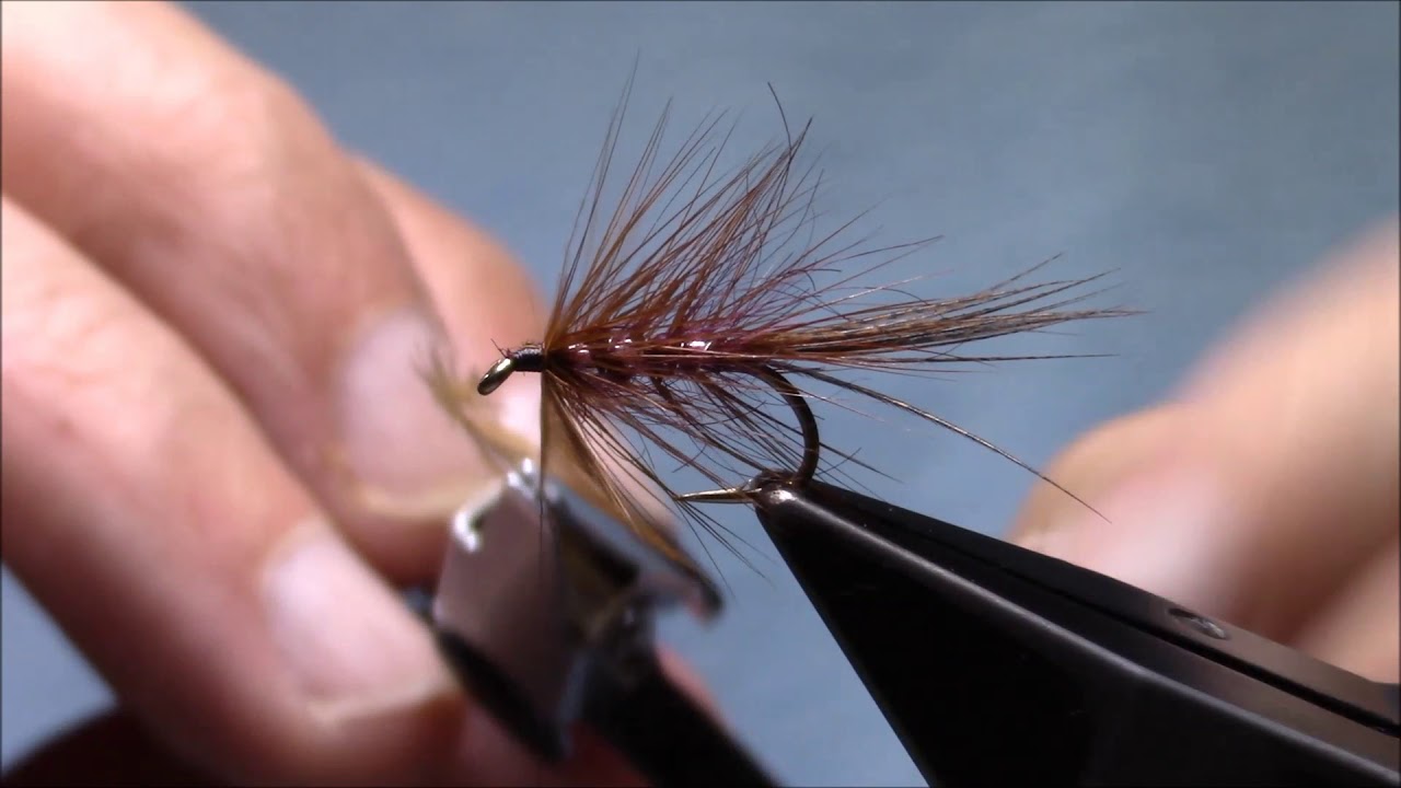 Tying the McTeare's Silver Dabbler - YouTube