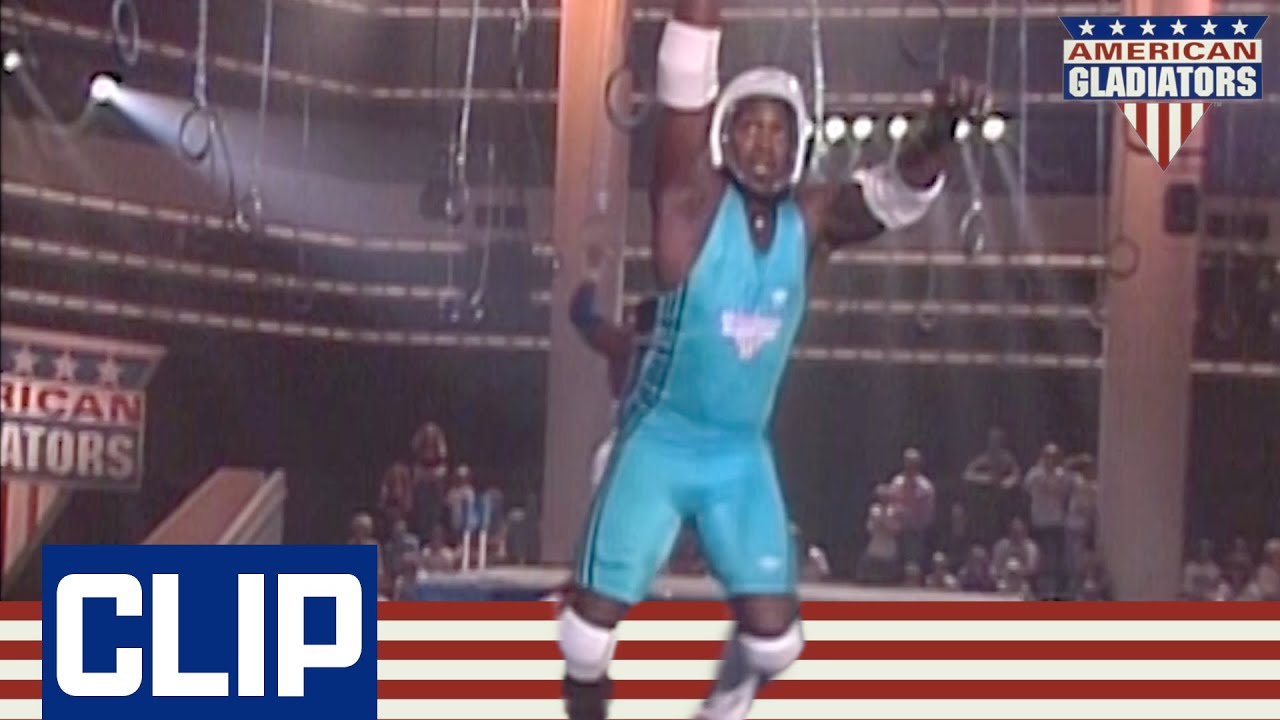 The Cameraman Almost Cost This Contender The Round! | American ...