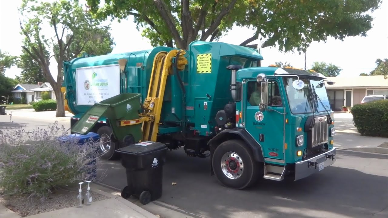 Brand New LNG Amrep ASL Flying Through a Yard Waste Route - YouTube