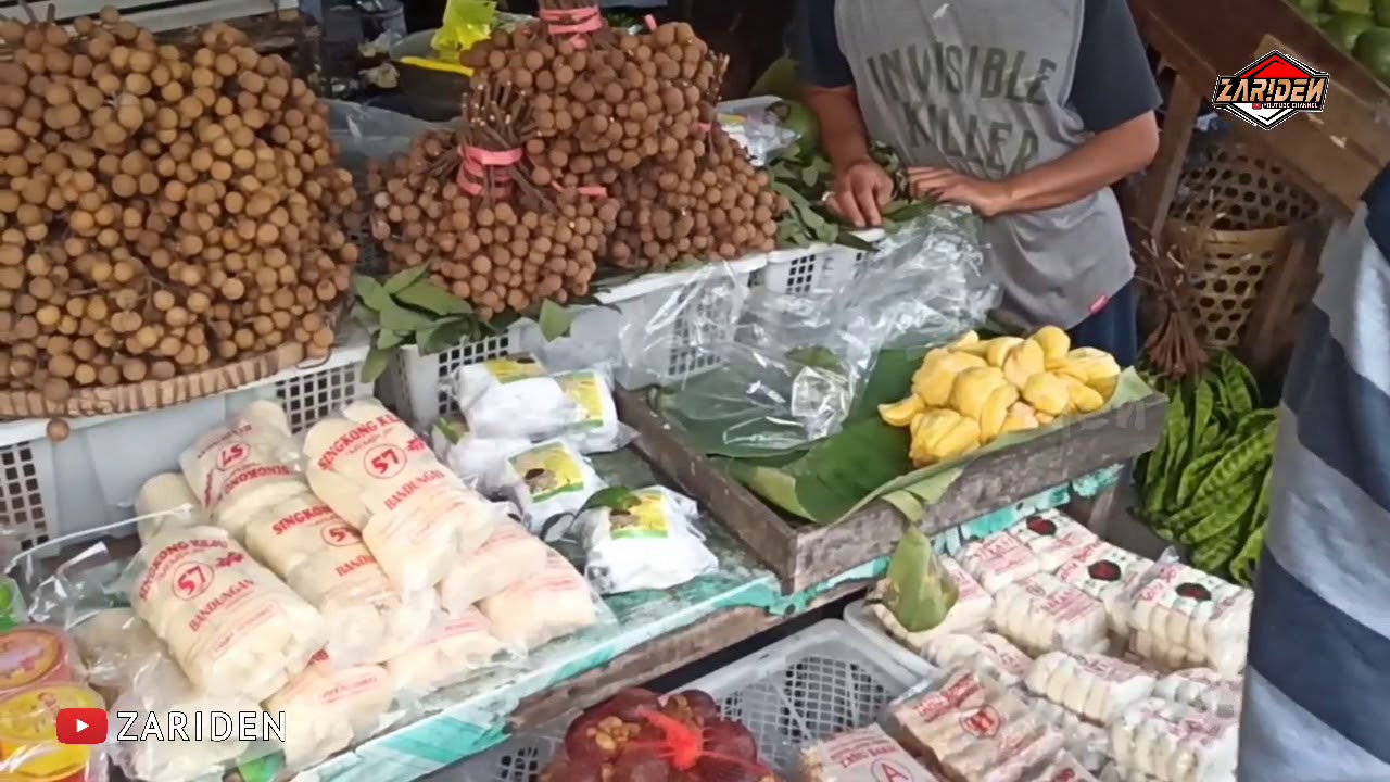 Pasar Wisata Bandungan 😍 Macam - Macam Buah Ada Di Sini Beb - YouTube