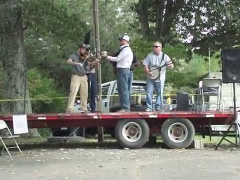 New Standard Bluegrass - "9 lb Hammer" - YouTube