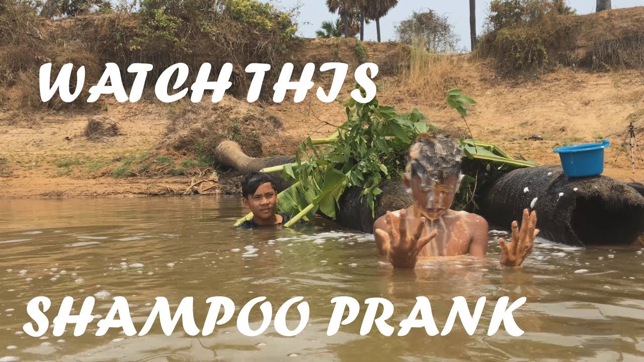 FUNNIEST SHAMPOO PRANK IN MY VILLAGE-YOUNG MAN PRANK HIS FRIEND IN ...