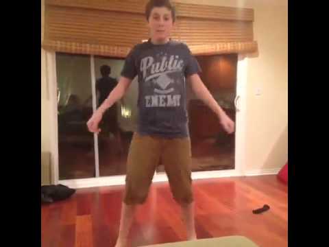 Trevor Moran pants falling down while dancing !! - YouTube