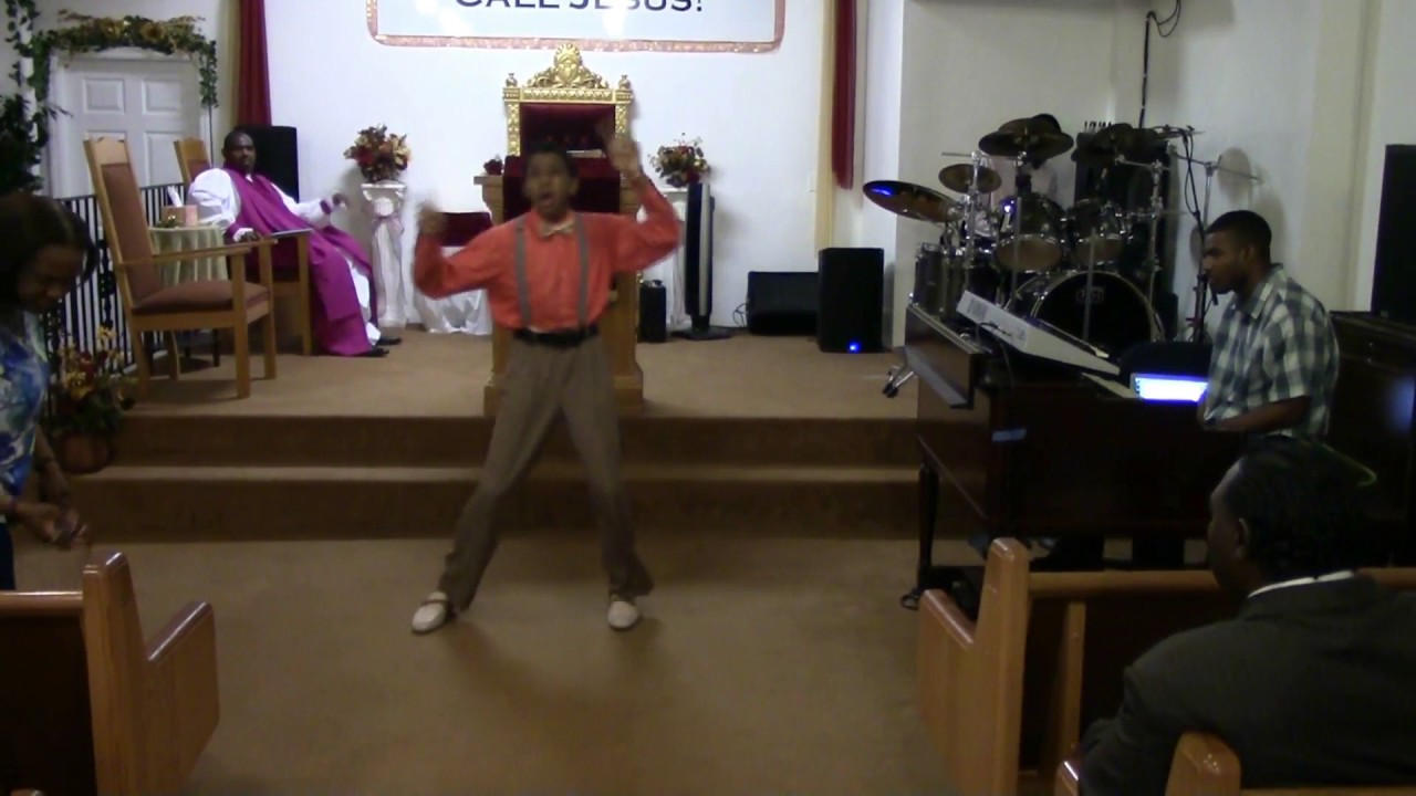 Tye Tribbett - He Turned It - Praise Dance - YouTube