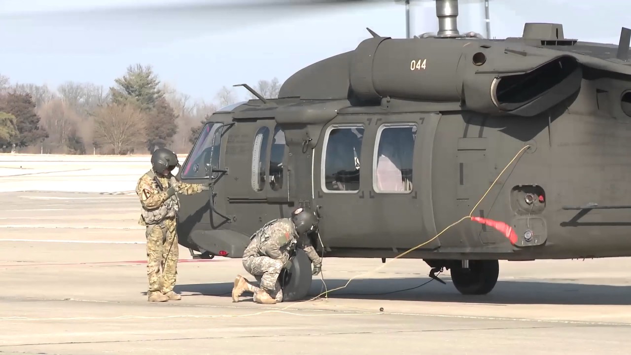 UH-60 Hot Refuel Training - YouTube