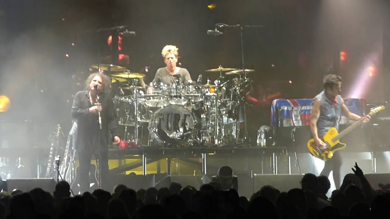 The Cure, "Let's Go to Bed", Boston, Mass June 16, 2016 - YouTube