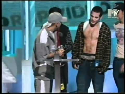 Eminem win the Best Rap Video in the MTV VMA 2002 - YouTube