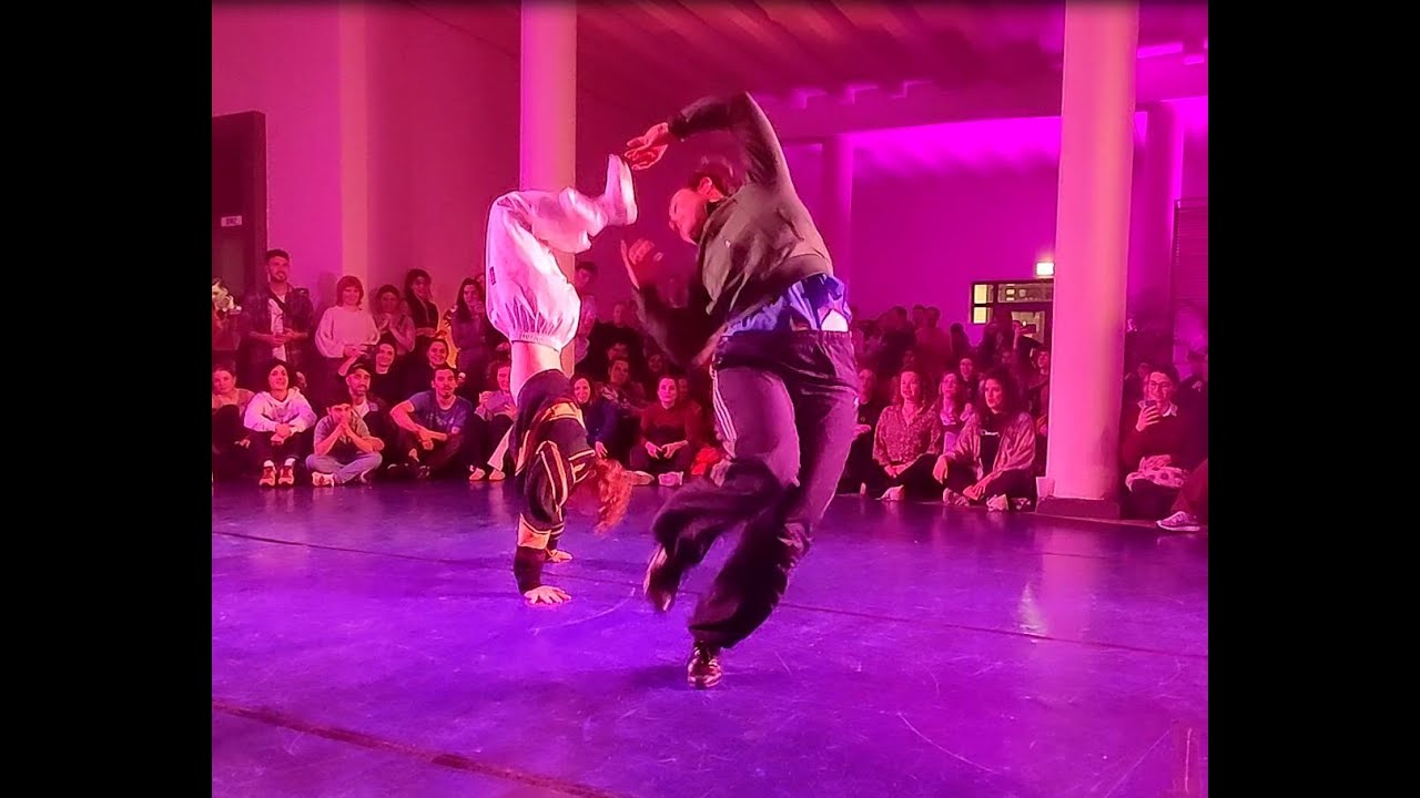 Crossover Dance Battle - Improvised Duet Part 3 @Club Oval Berlin - YouTube