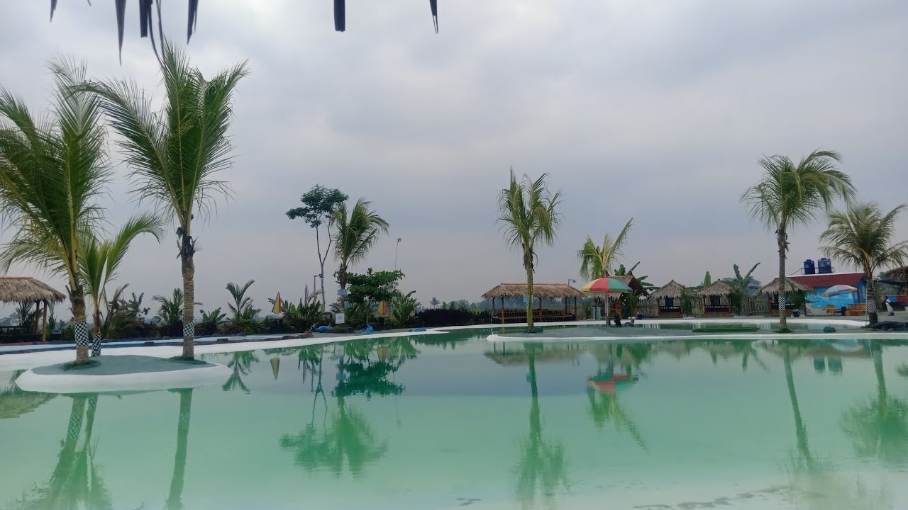 Kolam renang Taman Panemon Mirip Pantai di Kebanggan Sumbang # ...