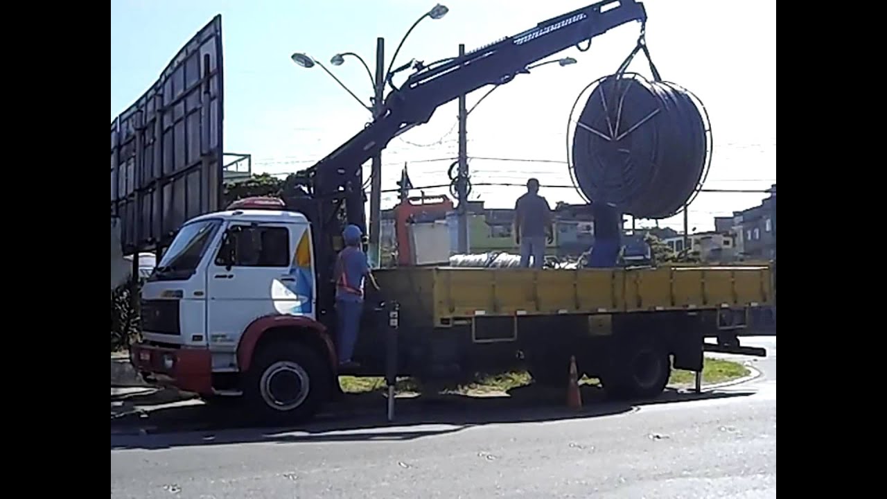Transporte de carretéis de Fibra Ótica no Rio para a OI ...