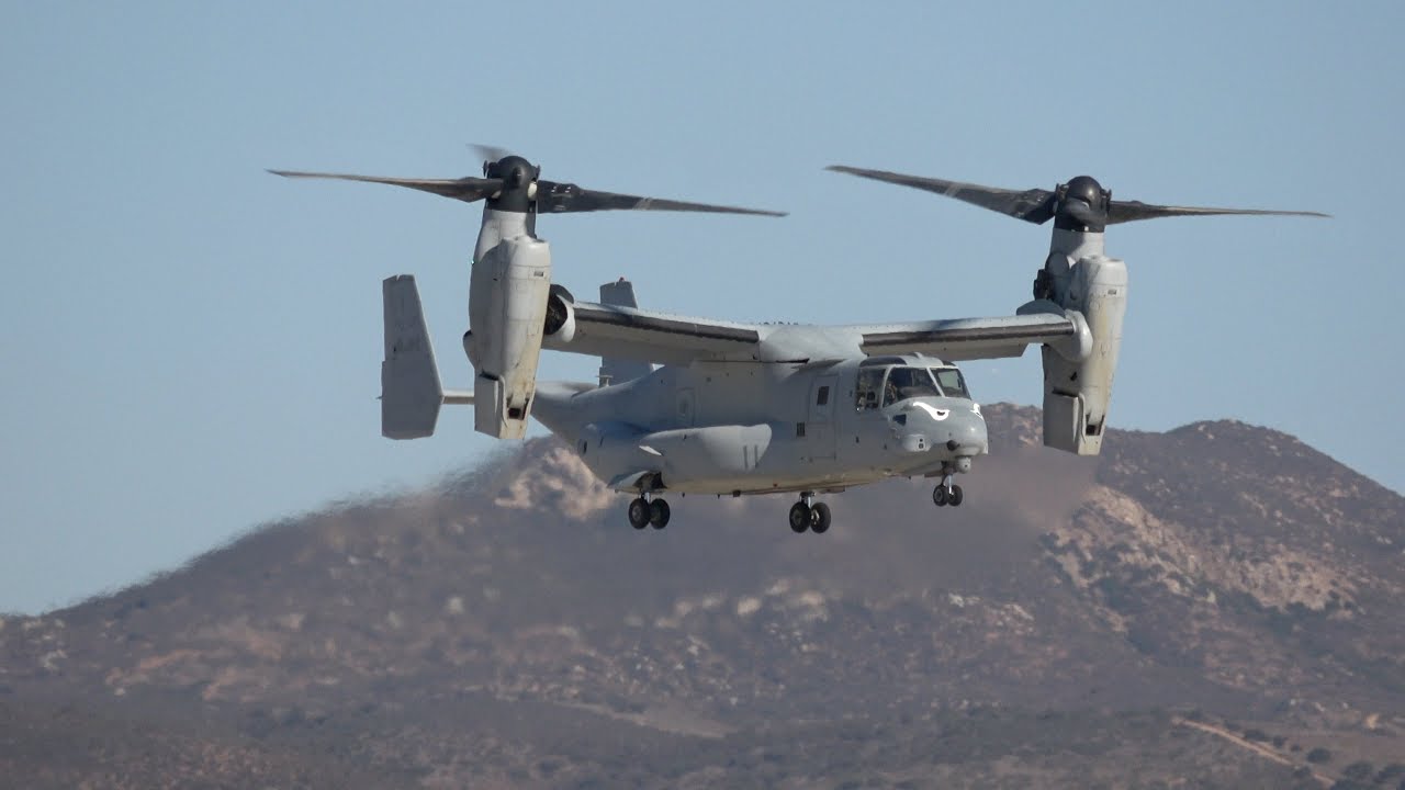 MV-22 Osprey Sunday Demo .. Miramar Airshow 2017 (4K) - YouTube