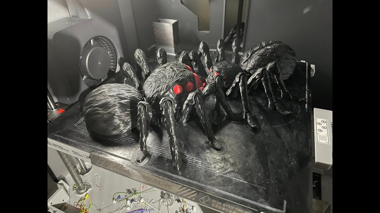 Articulated Spider Fight Timelapse Bambu Lab X1C - YouTube