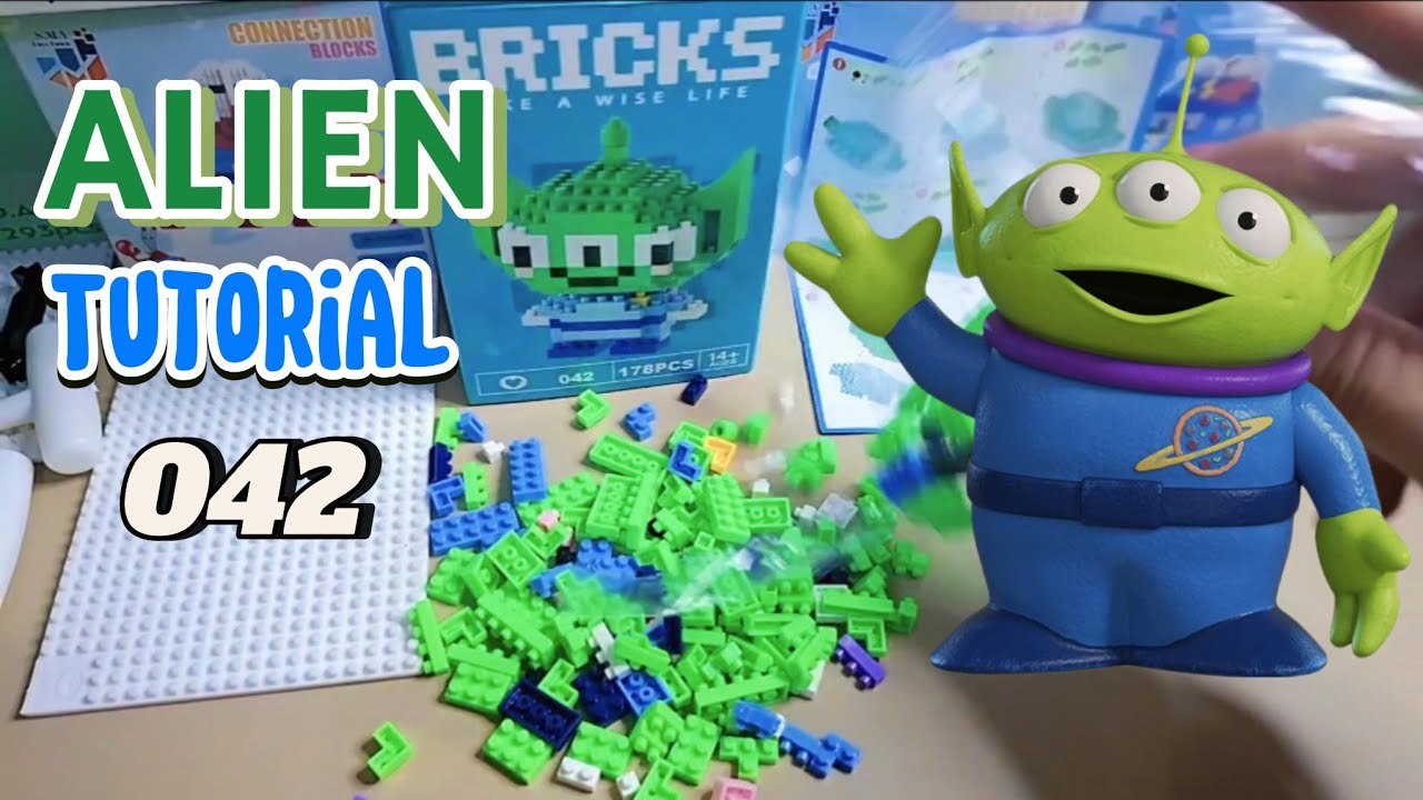 ALIEN Mini Bricks Tutorial 042 – Build This Space Icon Step by Step! - YouTube