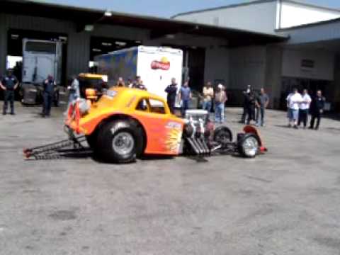 LA Freightliner sponsored Drag Racing Car - YouTube