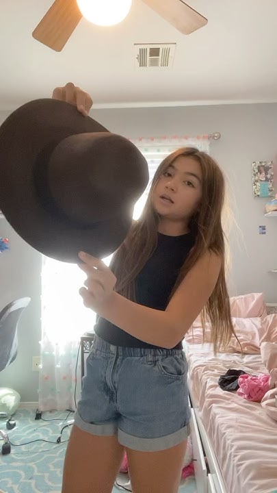 Guess my halloween costume by this hat - YouTube