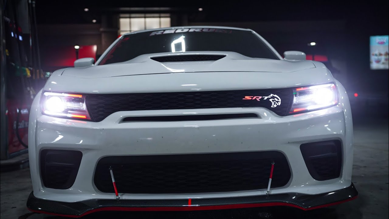CUTTING UP iN TRAFFIC with a CHARGER HELLCAT LATE NIGHT CITY DRIVE POV ...