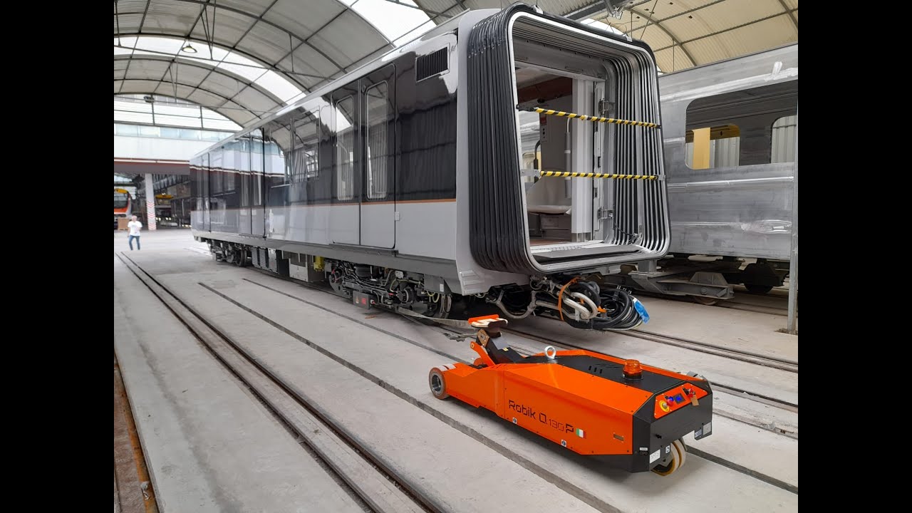 ROBIK | Movimentatori Elettrici per il Traino di Vagoni Ferroviari su ...