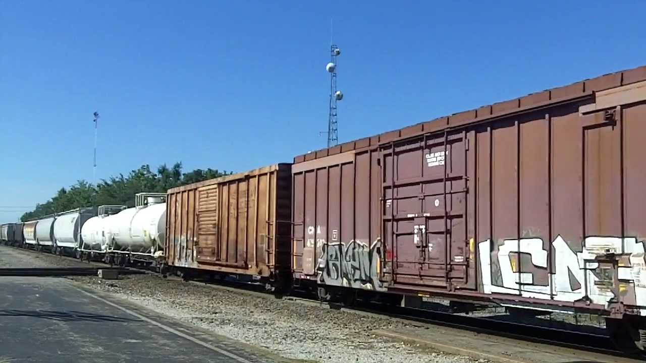 GTW 5844 & IC 9572 (CN) In Effingham, IL - YouTube