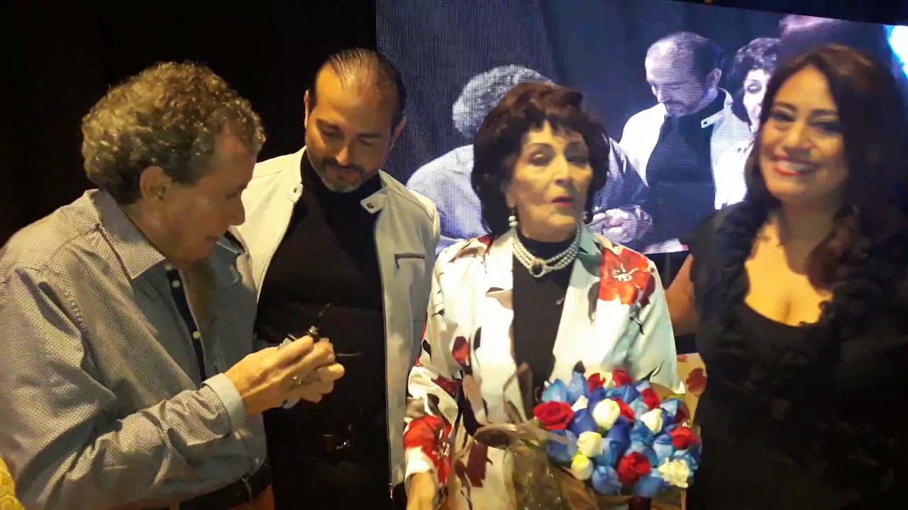 Irma Dorantes y Alfonso Zayas - YouTube