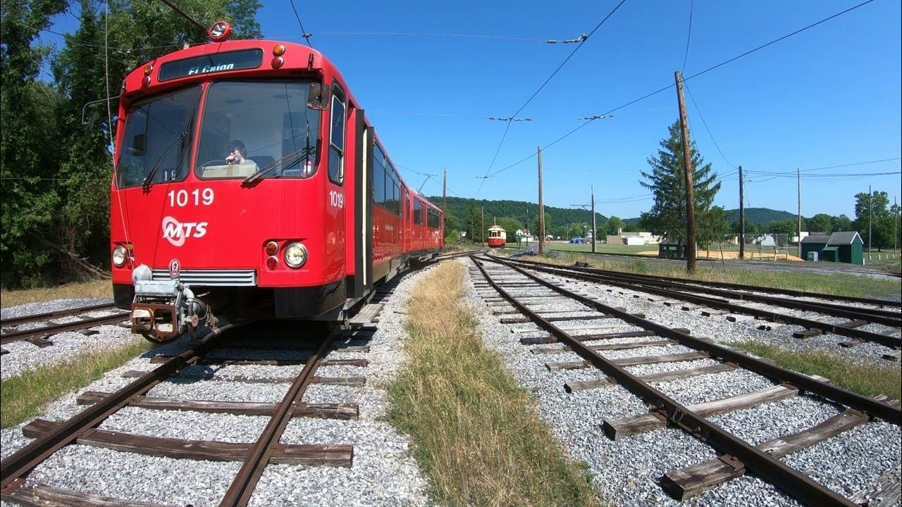 How to operate the Siemens-Duewag U2 - YouTube