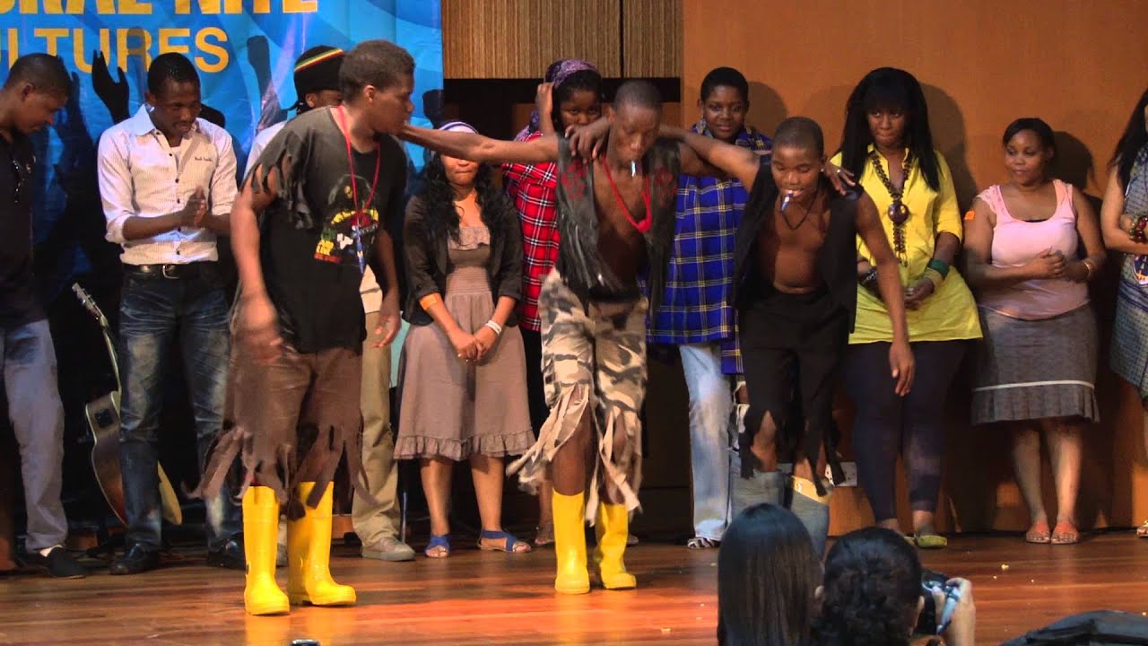 Botswana Culture Nite 2012(patisi dance) by Metro Grads - YouTube