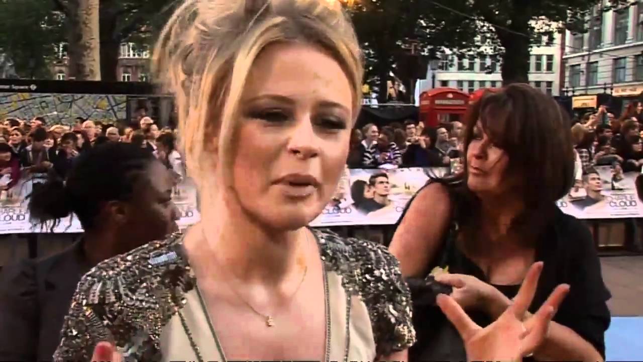 Emily Atack fingers crossed for Inbetweeners film - YouTube