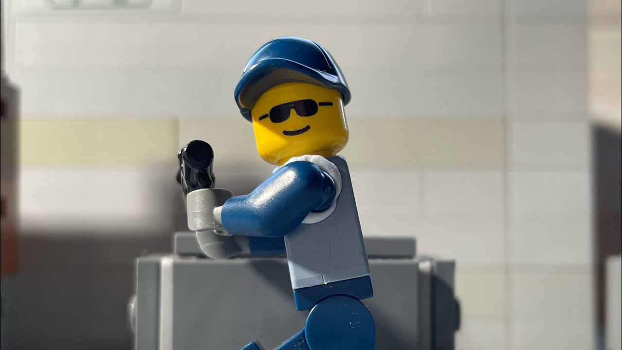 Cop destroys gang in shootout [ lego stop motion shootout ] - YouTube