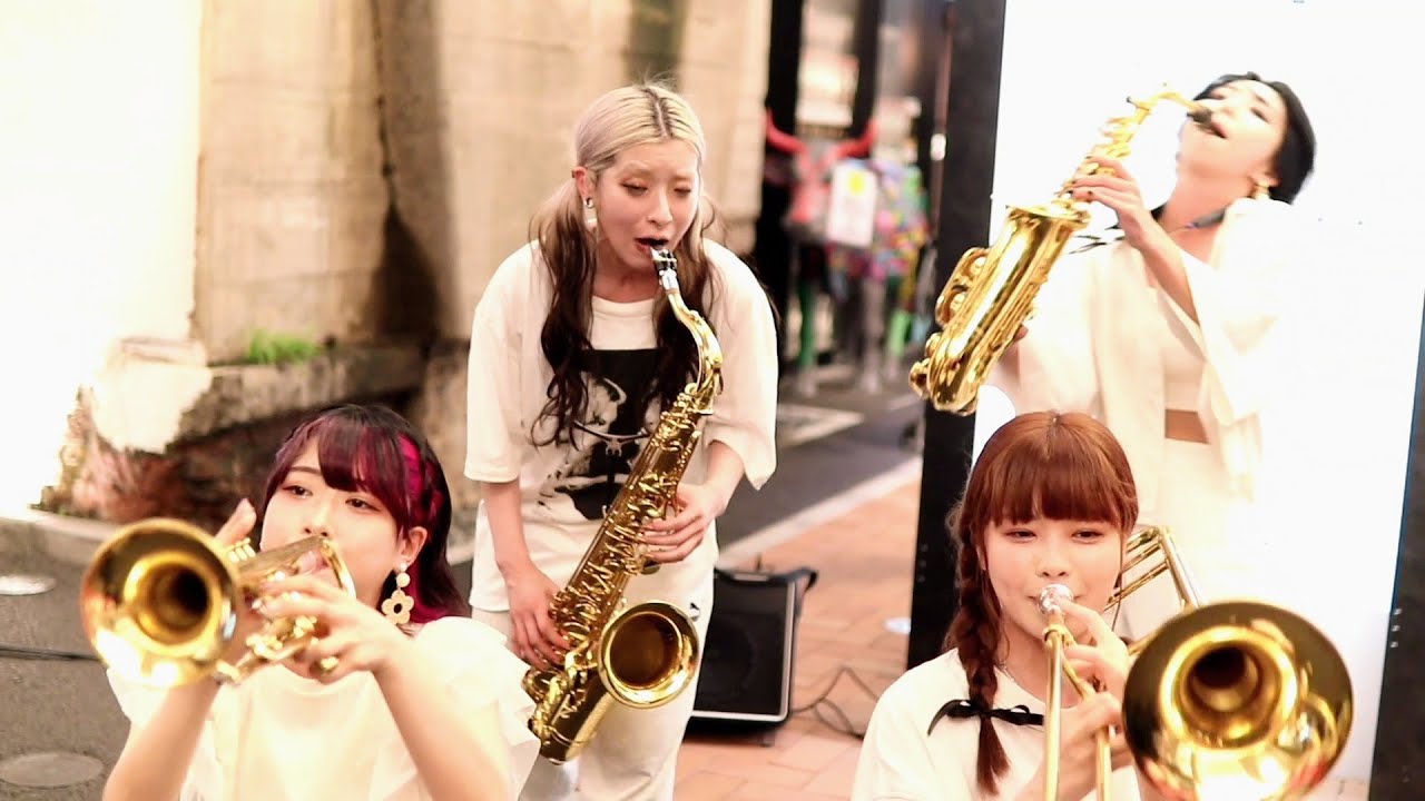 Brass Girls Band【MOS】日比谷okurojiストリートライブ 23.06.10 第2部(後半) - YouTube