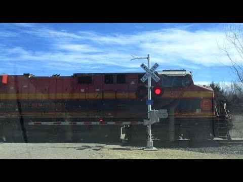 KCSM 4669 East CPKC 248 Filmed In Welch Township MN Awesome Extra Horns!! (4-6-2024) - YouTube