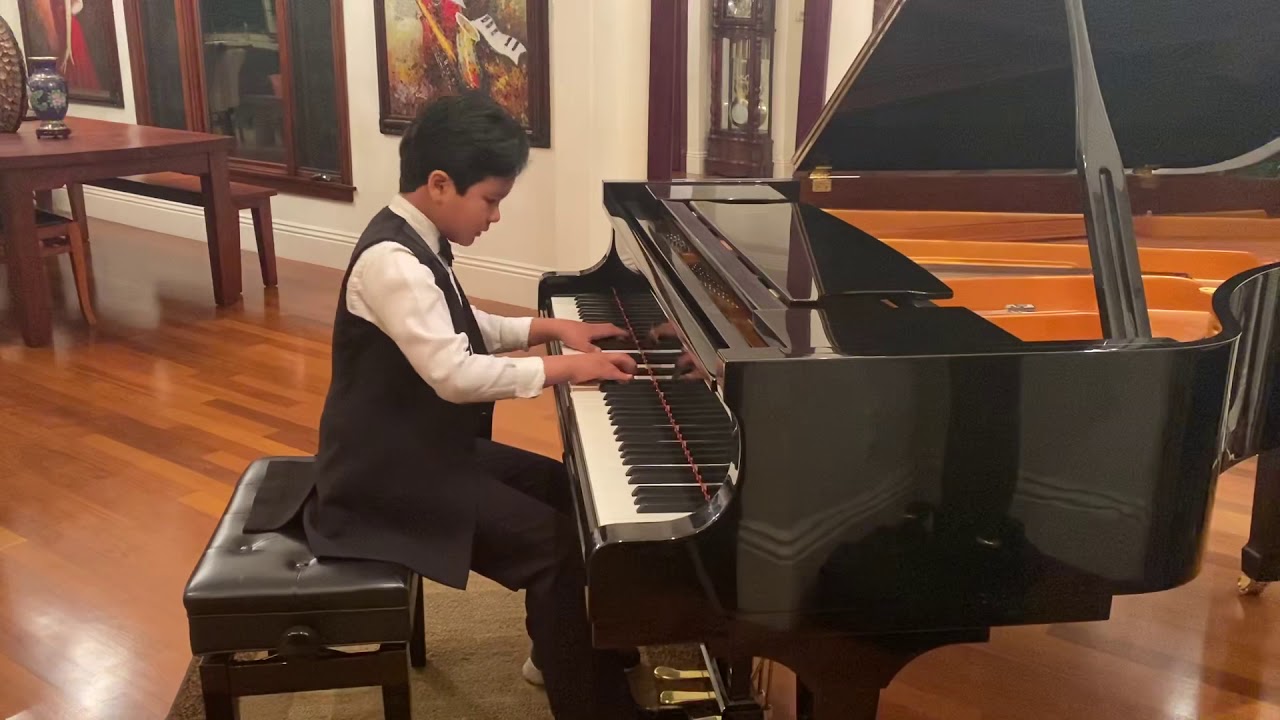 Peter Parra (9 yrs), Frederick Chopin: Nocturne in c sharp minor op ...