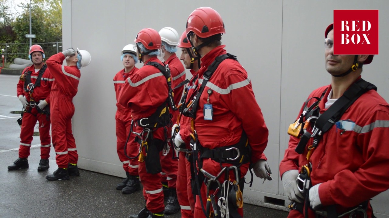 RedBox en formation - YouTube
