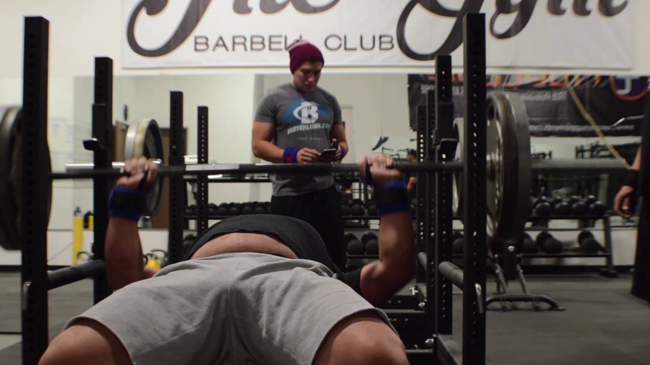 A Good Day to Bench at The Gym barbell Club - YouTube