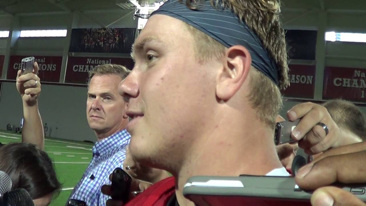Ohio State C Pat Elflein 08/24/16 - ELEVENWARRIORS.COM - YouTube