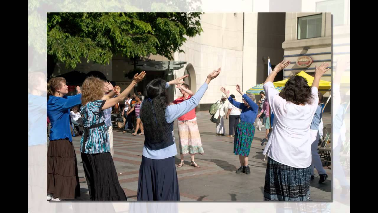 Messianic Dance at Westlake Center, Seattle - June 4th, 2011 - YouTube