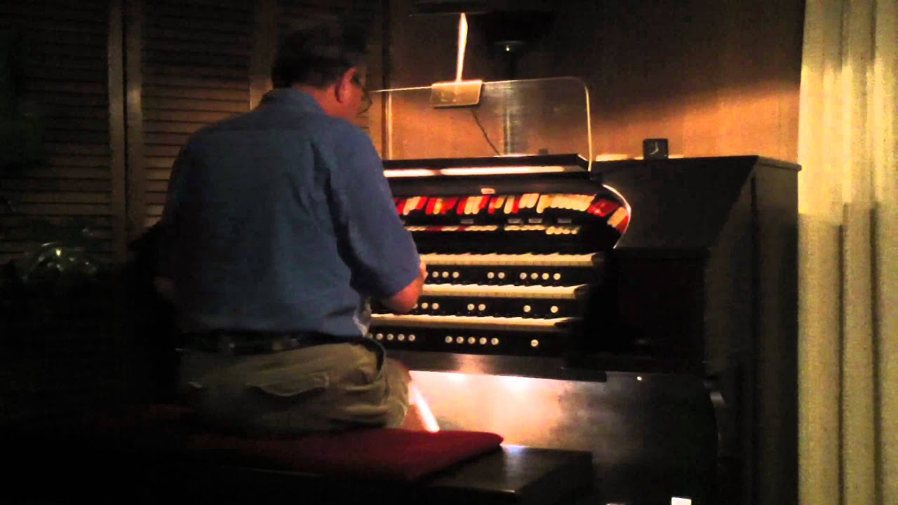 Ed Fritz Introduces Jeff Barker to his custom Walker digital theatre ...