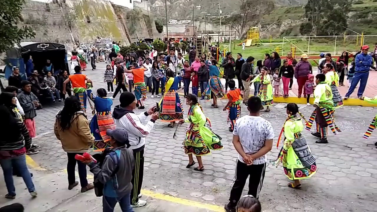 Carnaval Pomasqui, Ecuador - YouTube