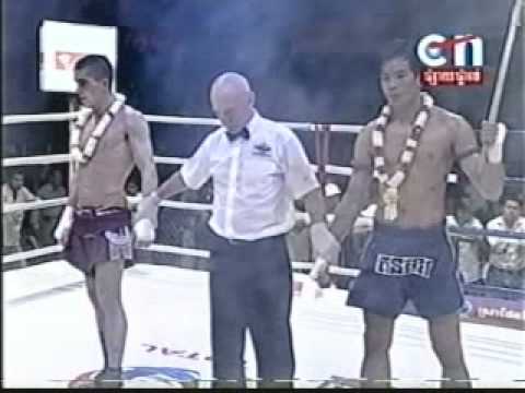 Meas Chantha vs Frankie Hudders (England) pt3 - YouTube