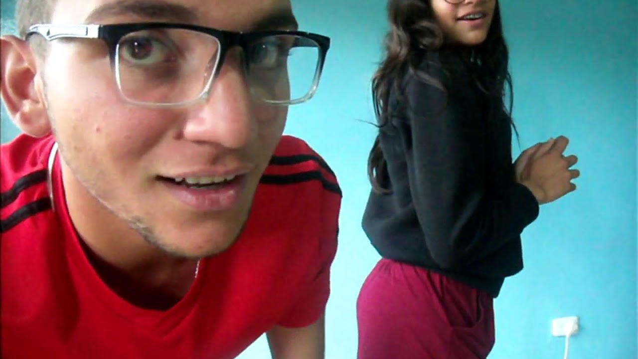 EnseÑando A Mi Hermana ¡¡twerk Tutorial Youtube