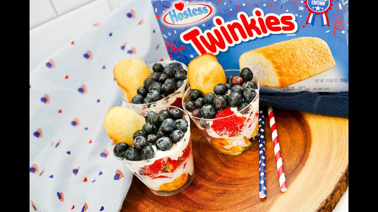 Very Berry Twinkie Cake Dessert Cups - YouTube