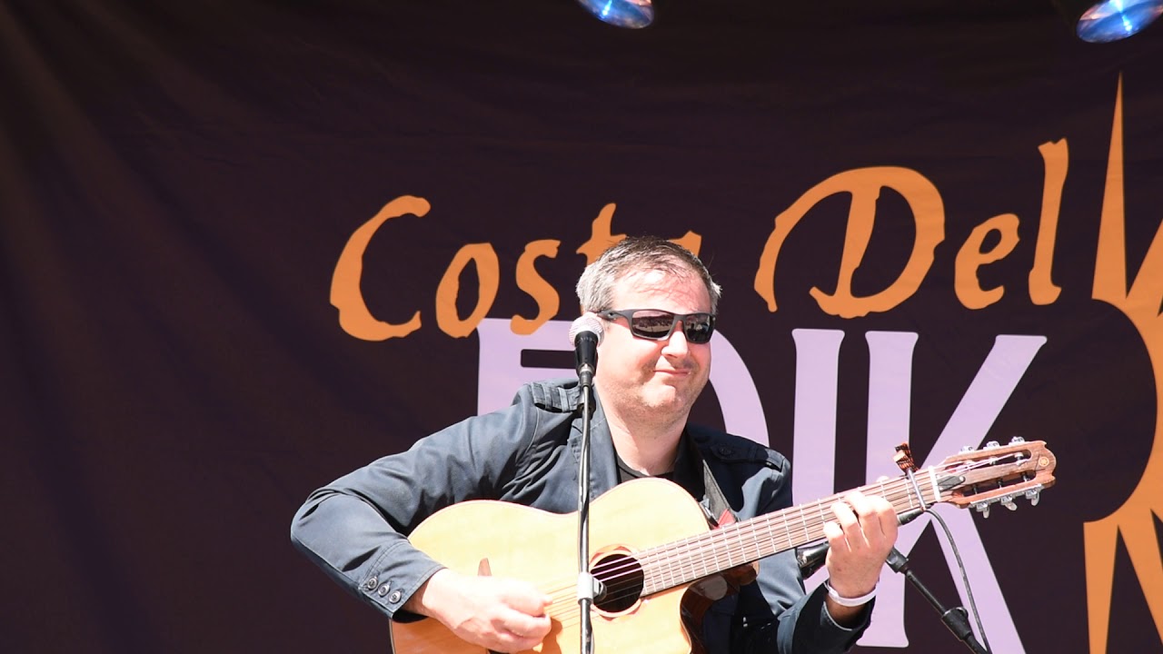 Tim Edey performing Rumba Negra at Costa del Folk Ibiza 2019 - YouTube